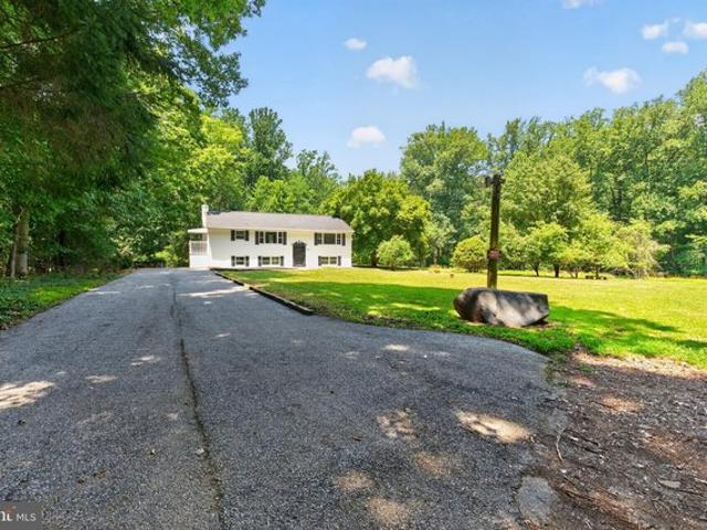 3743 Schroeder Ave, Perry Hall, MD 21128