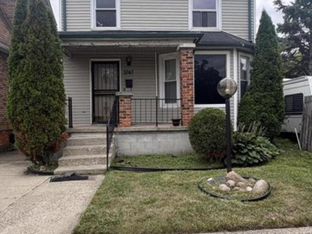 3743 W Moore Pl, Detroit, MI 48208