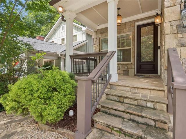 374 Clifton Road NE