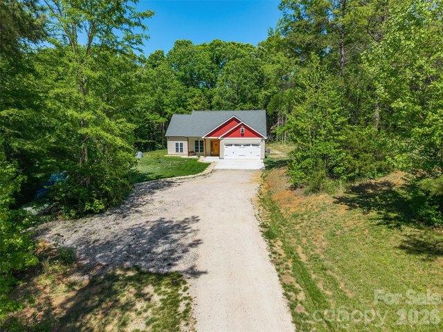 374 Giles Rd, McConnells, SC 29726
