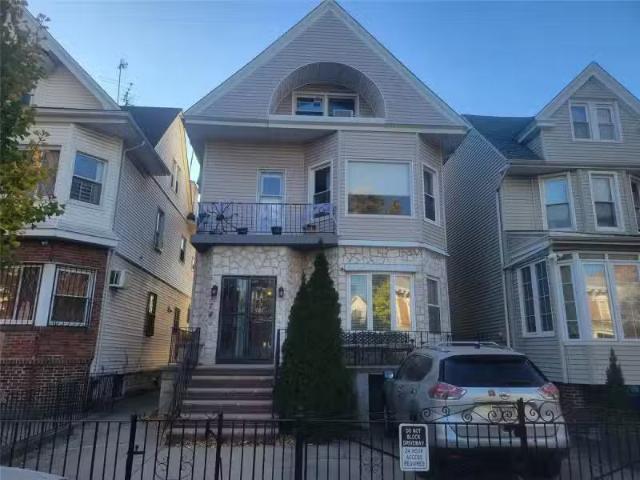 374 E 2nd Street, 1, Brooklyn, NY 11218