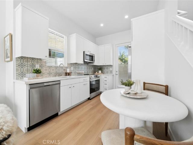 374 Hamilton St B101