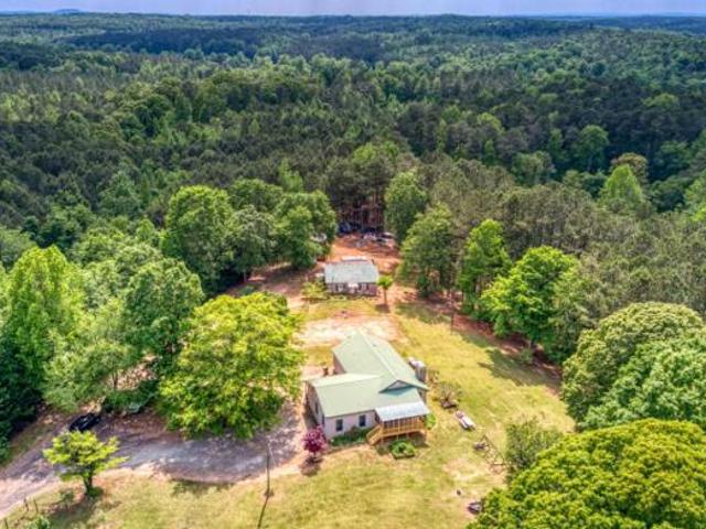 374 High Point Rd, Buchanan, GA 30113