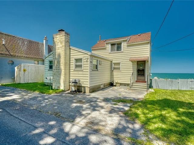 374 Lake Rd, Webster, NY 14580