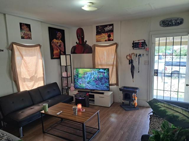 374 N Poplar Ave, Fresno, CA 93701 | MLS #646672 | Compass