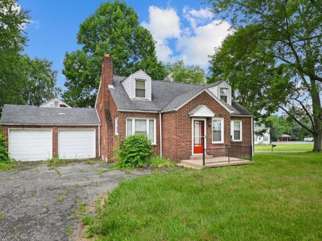 374 Niles Cortland Road SE