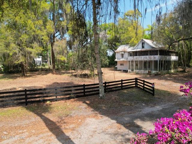374 Sisco Rd, Pomona Park, FL 32181