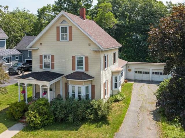 374 Spring St, Saint Johnsbury, VT 05819