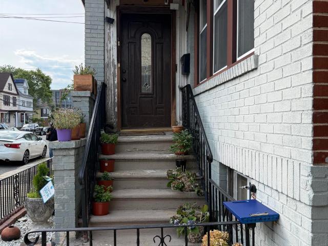 374 Stegman Parkway
