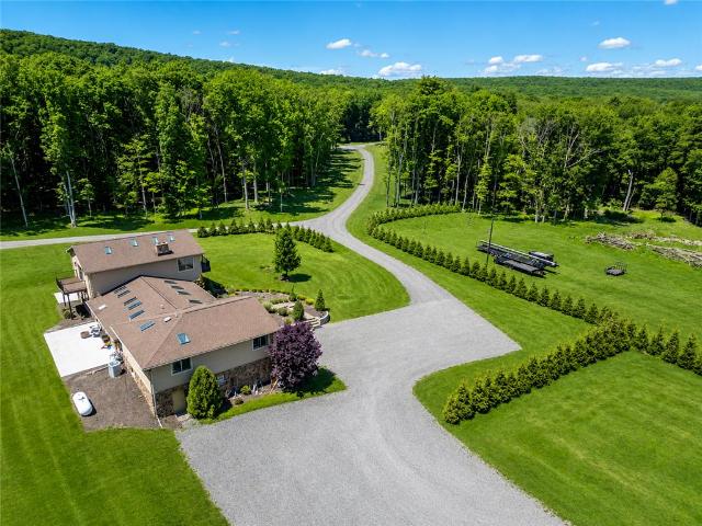 374 Packer Dr, Weatherly, PA 18255 | MLS #779306