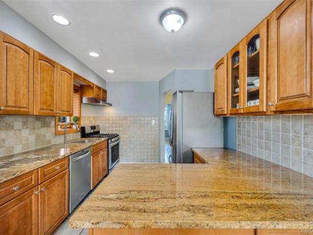 374 Rockaway Parkway