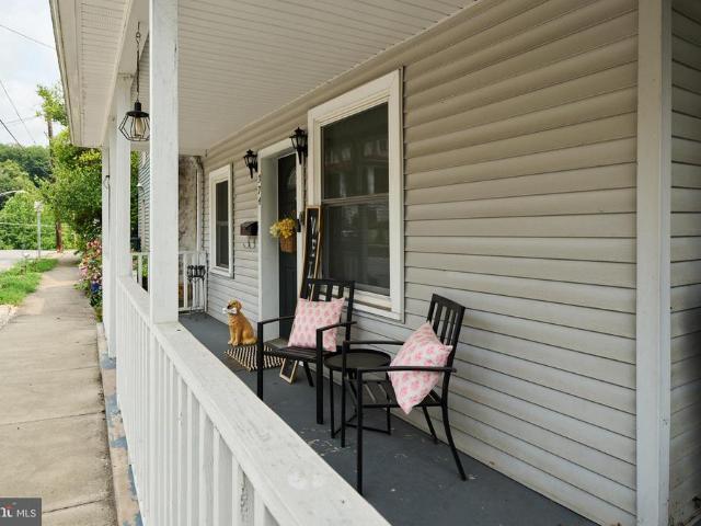 374 Reynolds Avenue