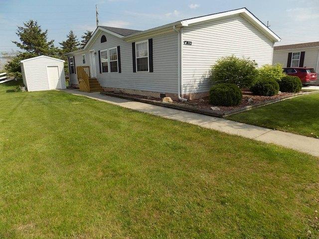 3754 McIntosh Ln, Carleton, MI 48117