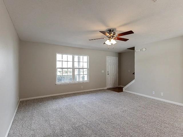 3754 Chippewa Pl