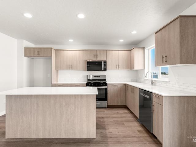 3754 W Amapola Dr