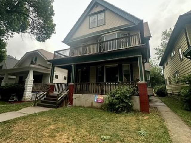 3754 W Roberts St Unit 3756, Milwaukee, WI 53208