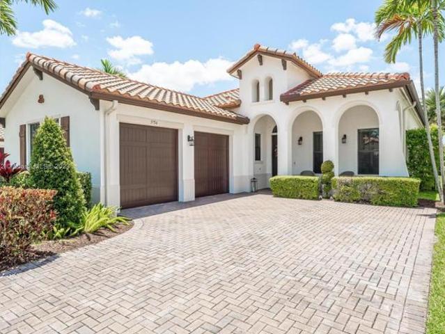 3754 82nd Dr NW, Cooper City, FL 33024