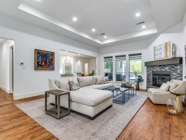 3755 Northview Lane