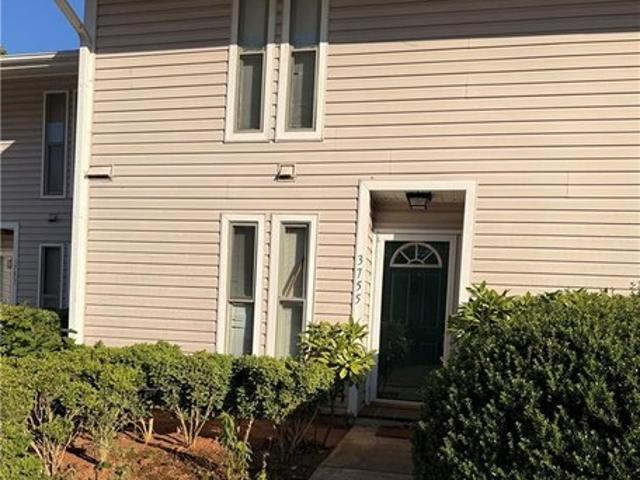 3755 Heathrow Dr, Winston Salem, NC 27127