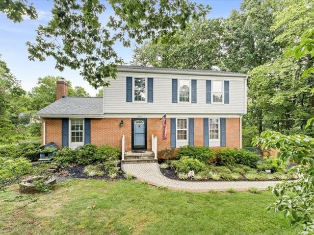 3755 Kentland Dr, Roanoke, VA 24018