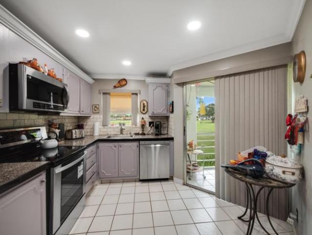 3755 Via Poinciana #203, Lake Worth, FL 33467