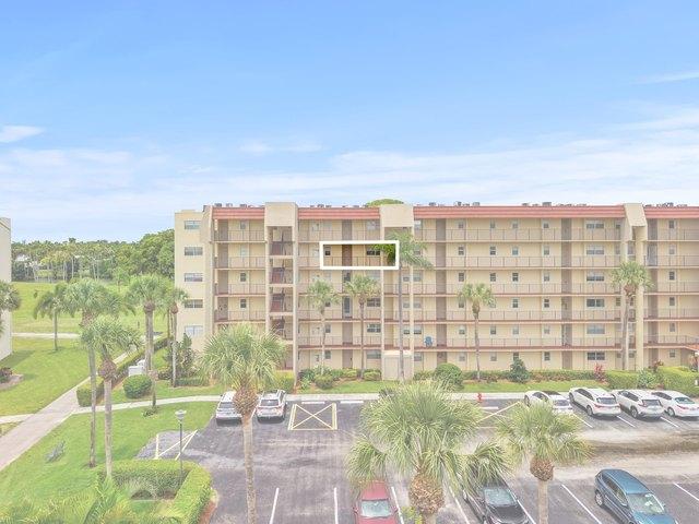 3755 Via Poinciana Apt 502, Lake Worth, FL 33467
