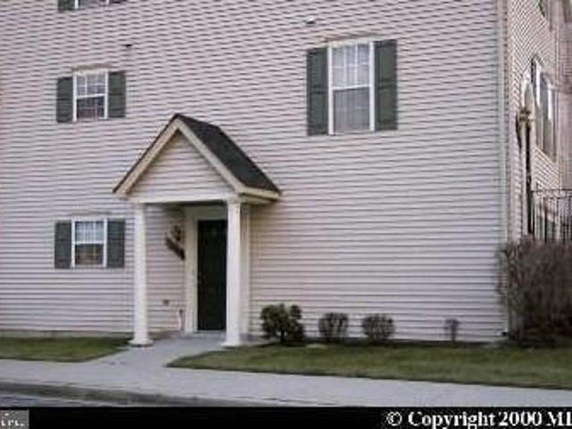3755 Wilkinson Dr #206, Suitland, MD 20746