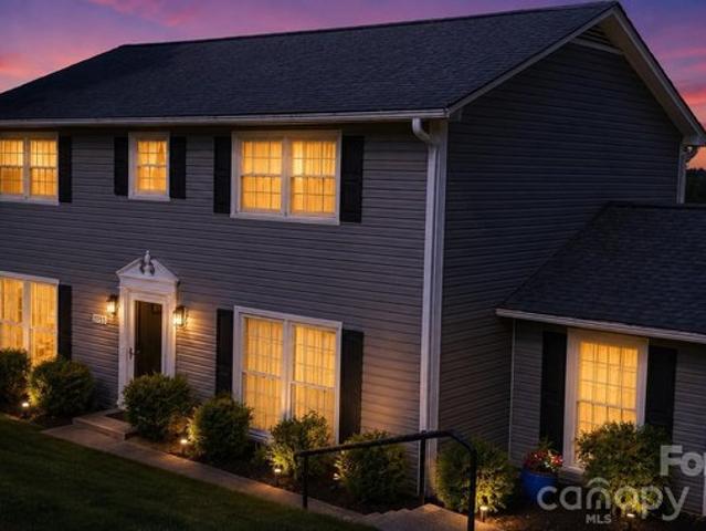 3755 21st St NE, Hickory, NC 28601