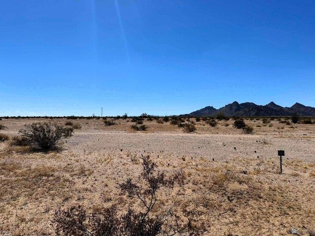 37569 Silver Dr, Wellton, AZ 85356