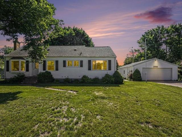 3756 Auburn Ave NE, Grand Rapids, MI 49525