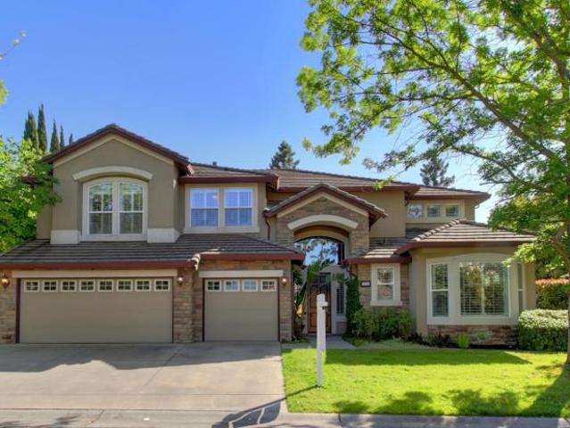 3756 Clubside Ln, Sacramento, CA 95835