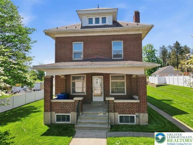 3756 W Walnut