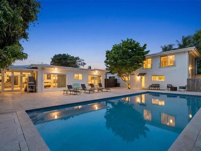 3758 Prairie Ave, Miami Beach, FL 33140