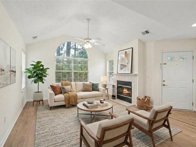 3758 Vineyards Lake Cir NW Unit 8, Kennesaw, GA 30144
