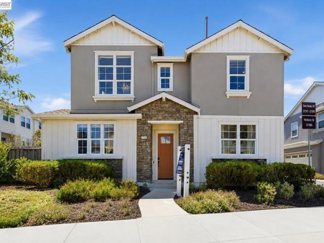 37595 Sea Bank St, Newark, CA 94560