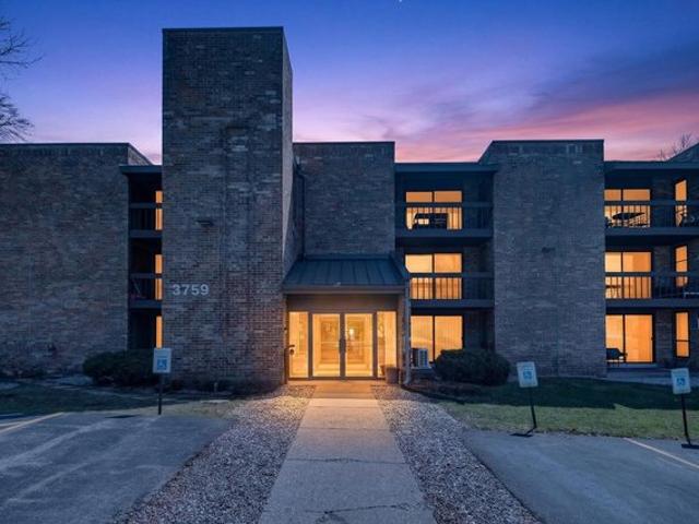 3759 N 88th St Apt 306, Milwaukee, WI 53222