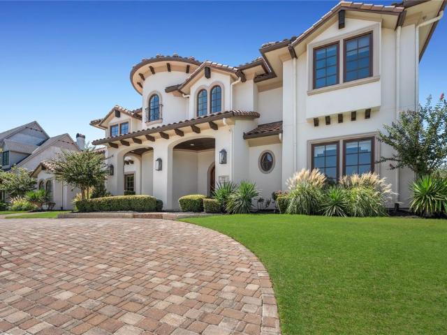 3759 Broadmoor Way