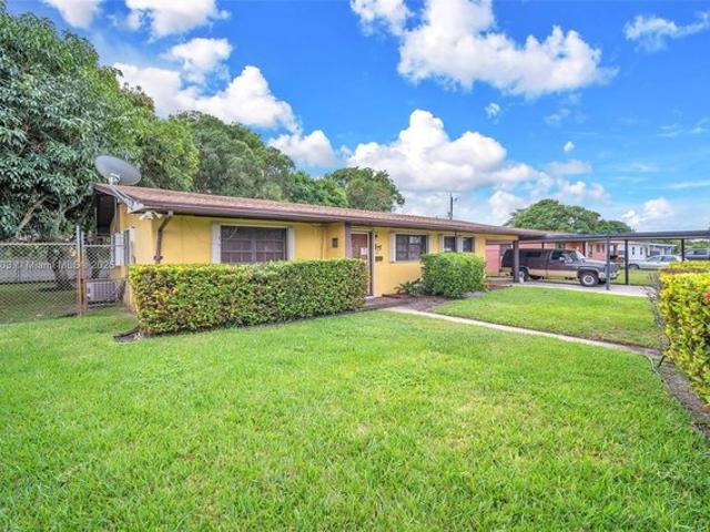 3750 NW 174th St, Miami Gardens, FL 33055