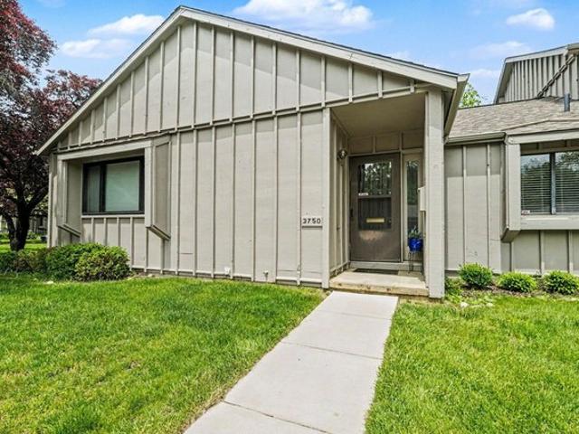3750 Cedaridge Rd, Kalamazoo, MI 49008