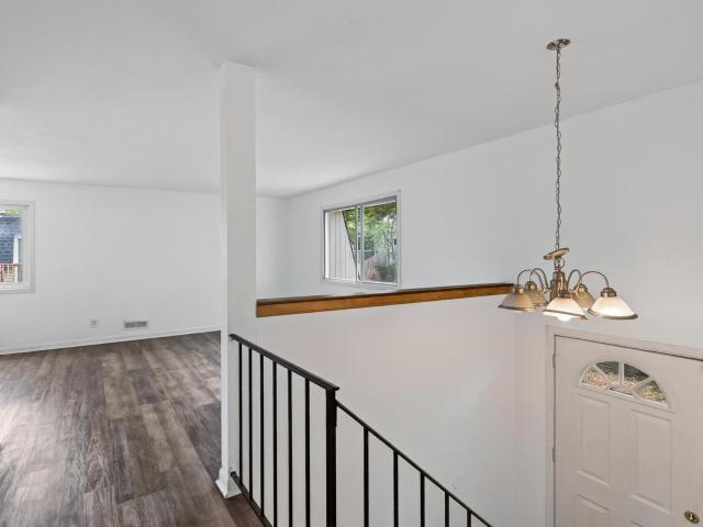 3750 Conroy Trail E