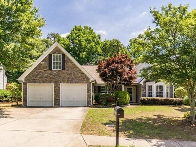 3750 Crescent Walk Ln, Suwanee, GA 30024