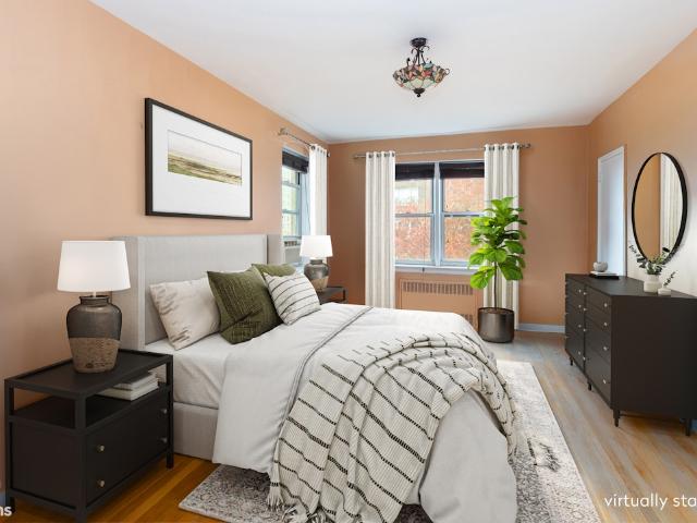 3750 Hudson Manor Terrace, Unit 5DE
