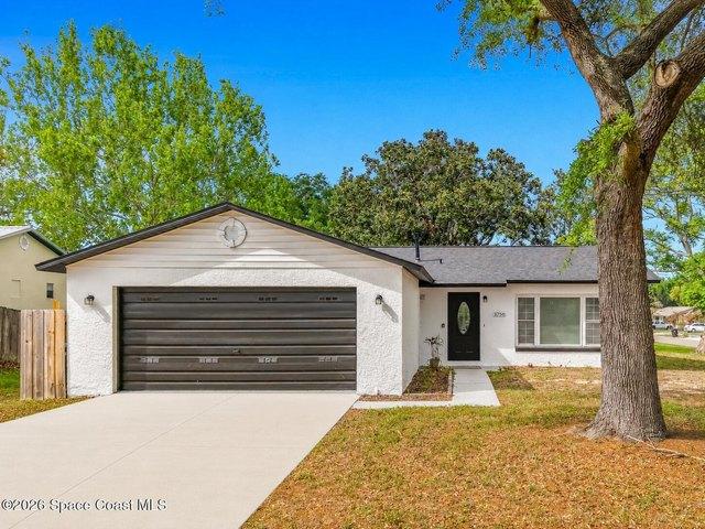 3750 W Powder Horn Rd, Titusville, FL 32796