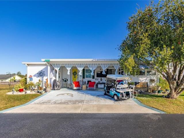 37513 Campo Ave, Zephyrhills, FL 33541