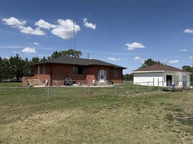 3751 N Trinity Rd, North Platte, NE 69101