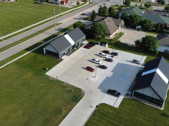 3751 Columbia Rd S, Grand Forks, ND 58201