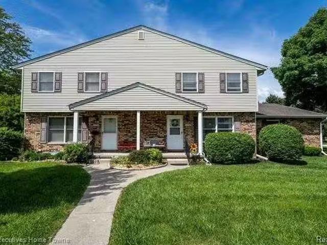 3752 RAMBLEWOOD Drive, Port Huron, MI 48060 646017257