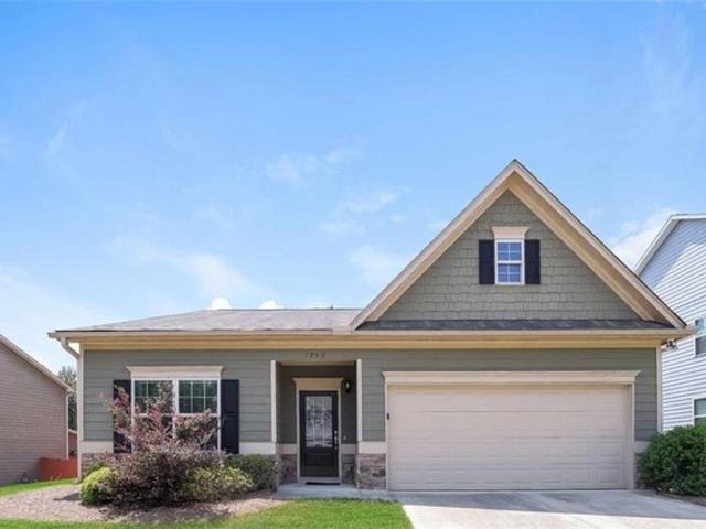 3752 Ridge St, Flowery Branch, GA 30542