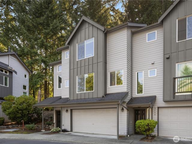 3752 th Avenue SE