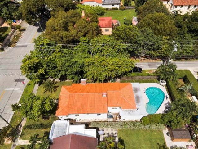 375 20th Rd SW, Miami, FL 33129